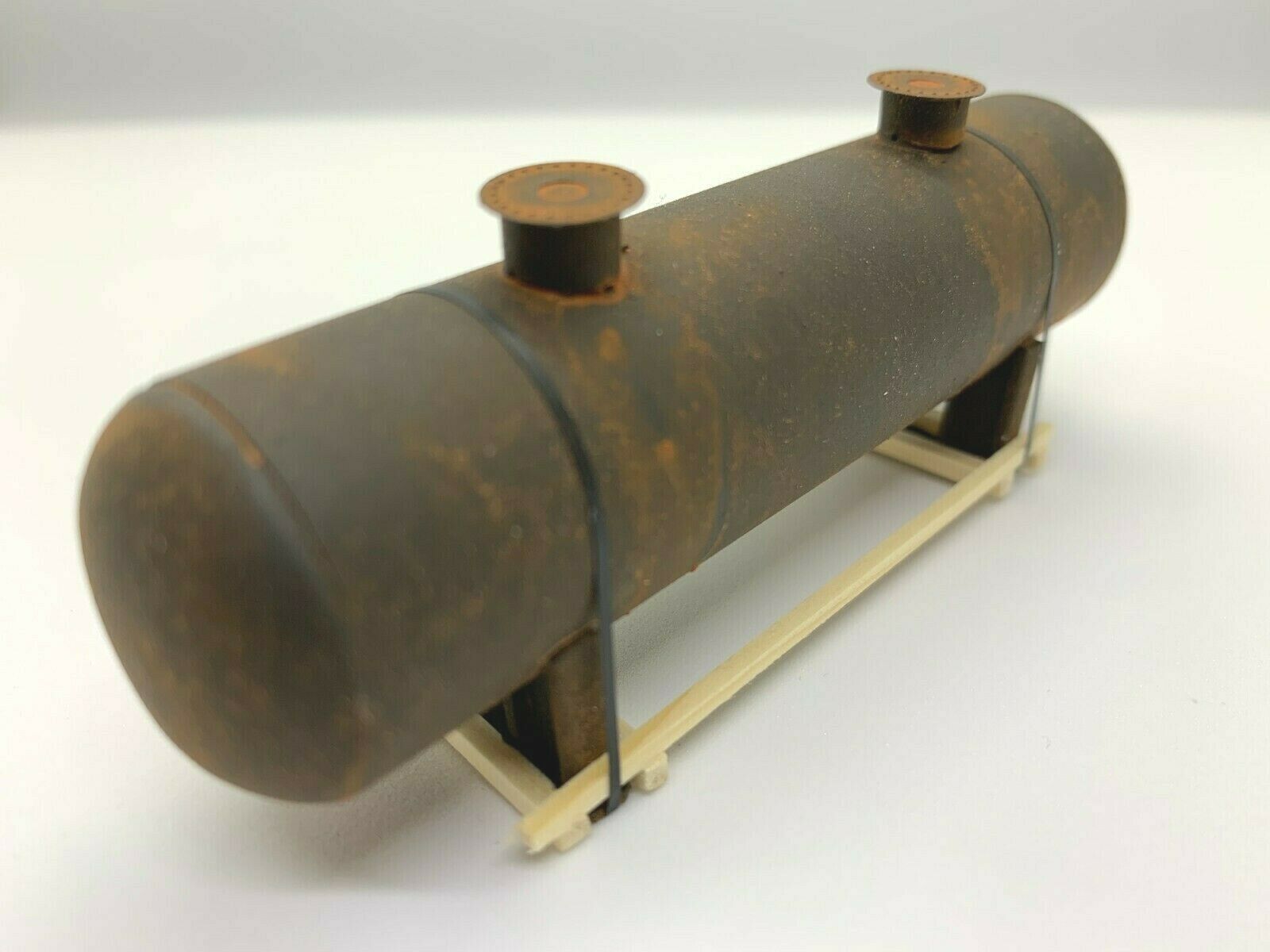 Weathered Storage Tank - E-trains