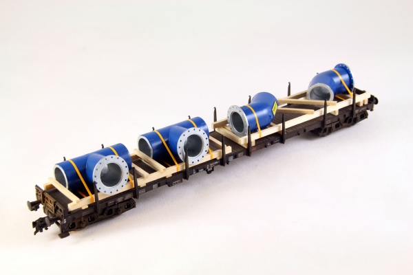 Pipes with Flanges in transport - MOSER KG - E-trains