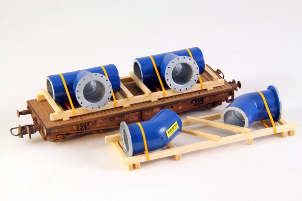 Pipes with Flanges in transport - MOSER KG - E-trains