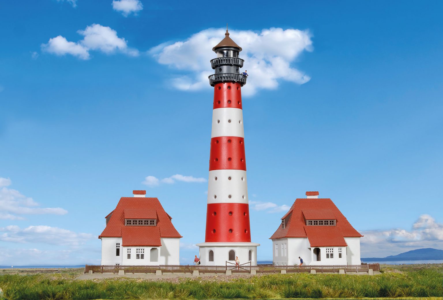 N Lighthouse Westerheversand with 2 annexes, functional kit - E-trains