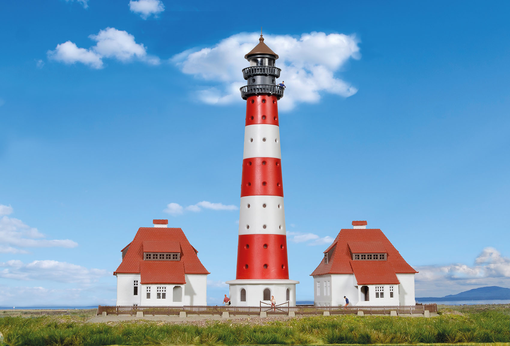 N Lighthouse Westerheversand with 2 annexes, functional kit - E-trains