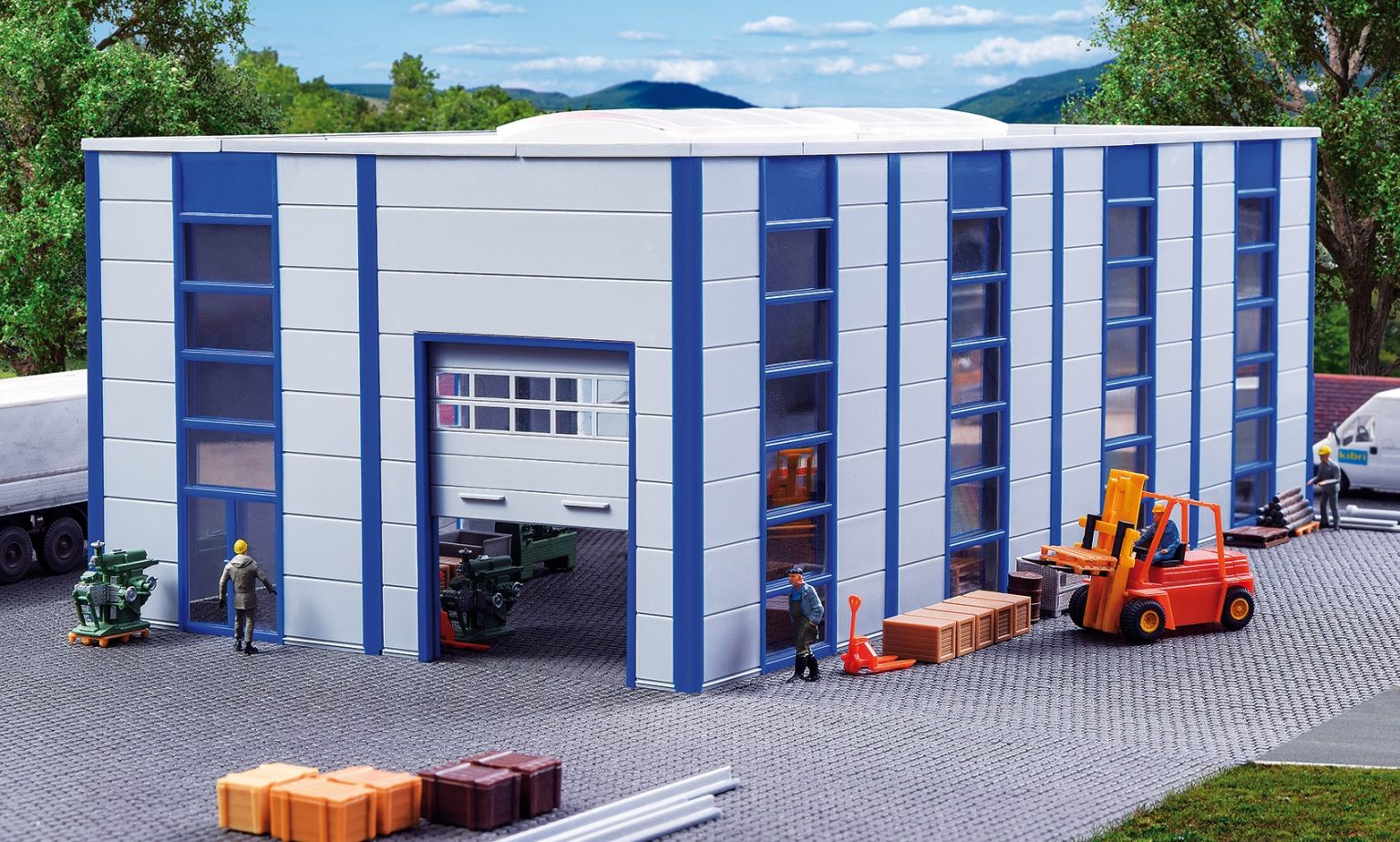 H0 Warehouse / Industrial hall, modern - Kit - E-trains