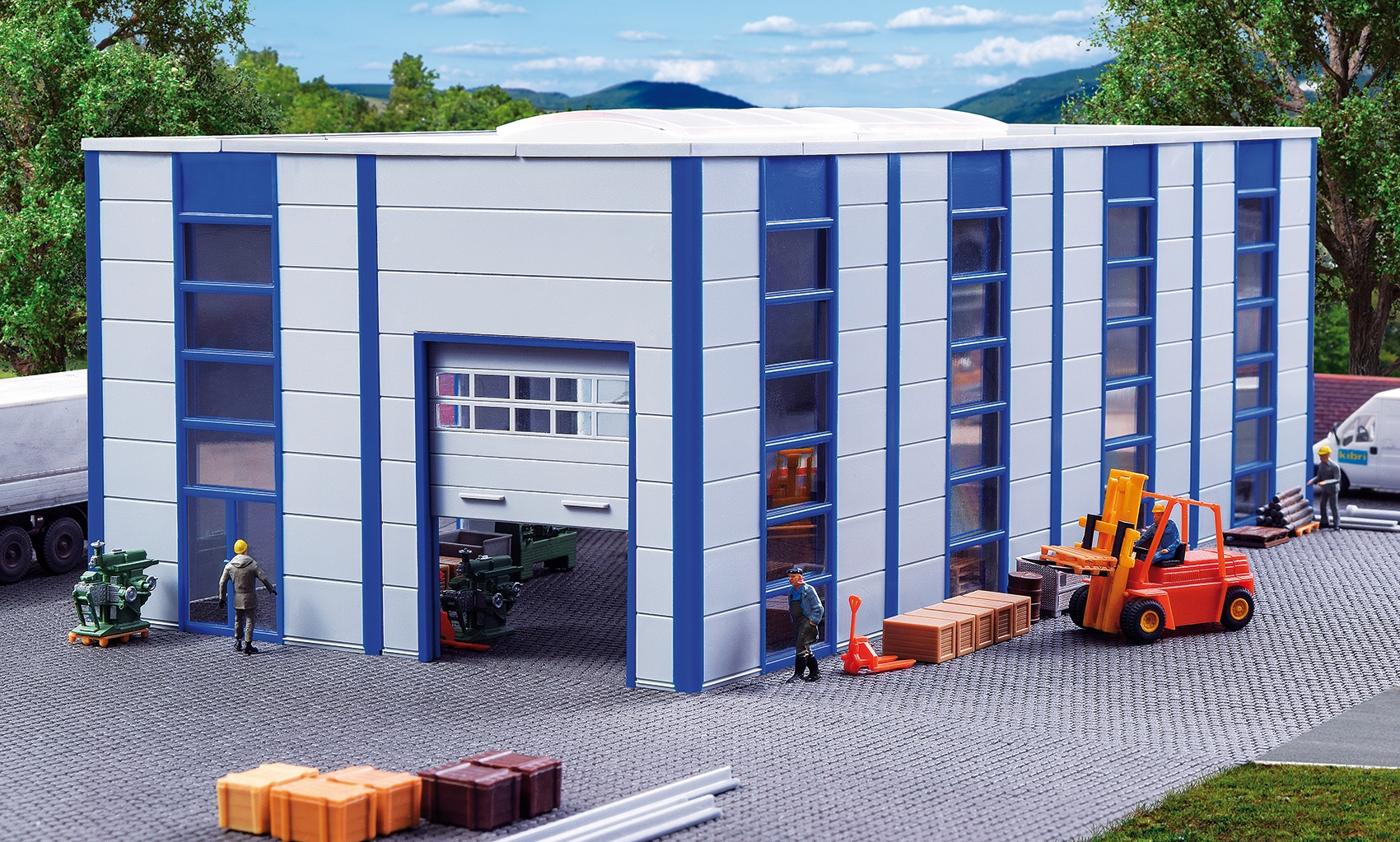 H0 Warehouse / Industrial hall, modern - Kit - E-trains