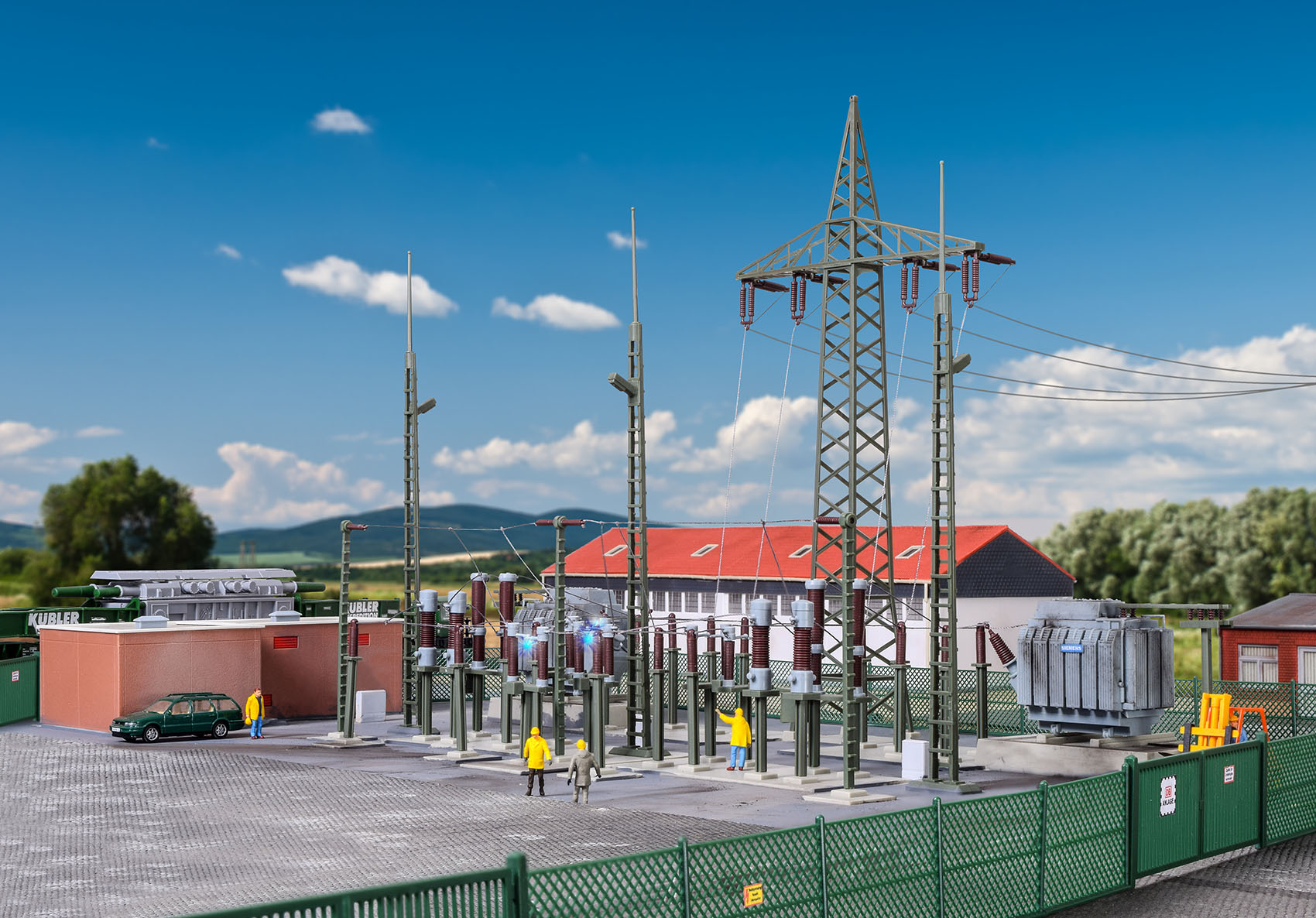 H0 Electrical substation Baden-Baden with electric lighting - E-trains