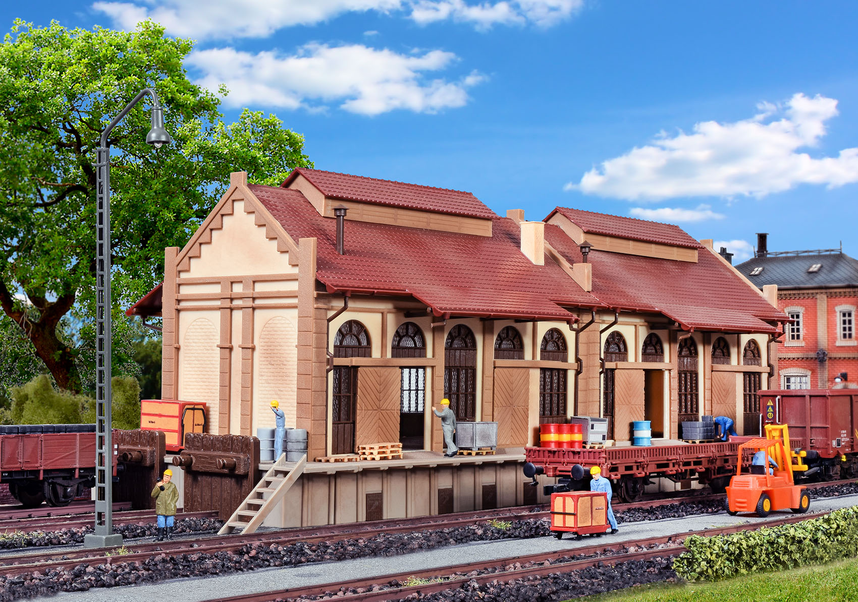 H0 Freight shed - E-trains