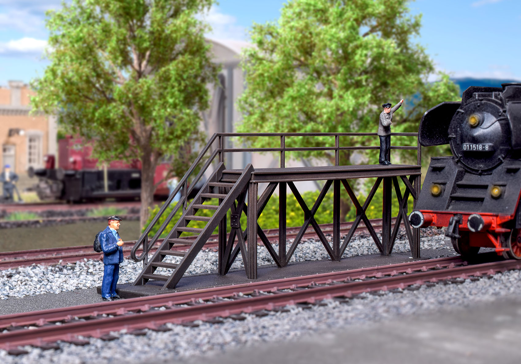 H0 Locomotive operating platform - E-trains