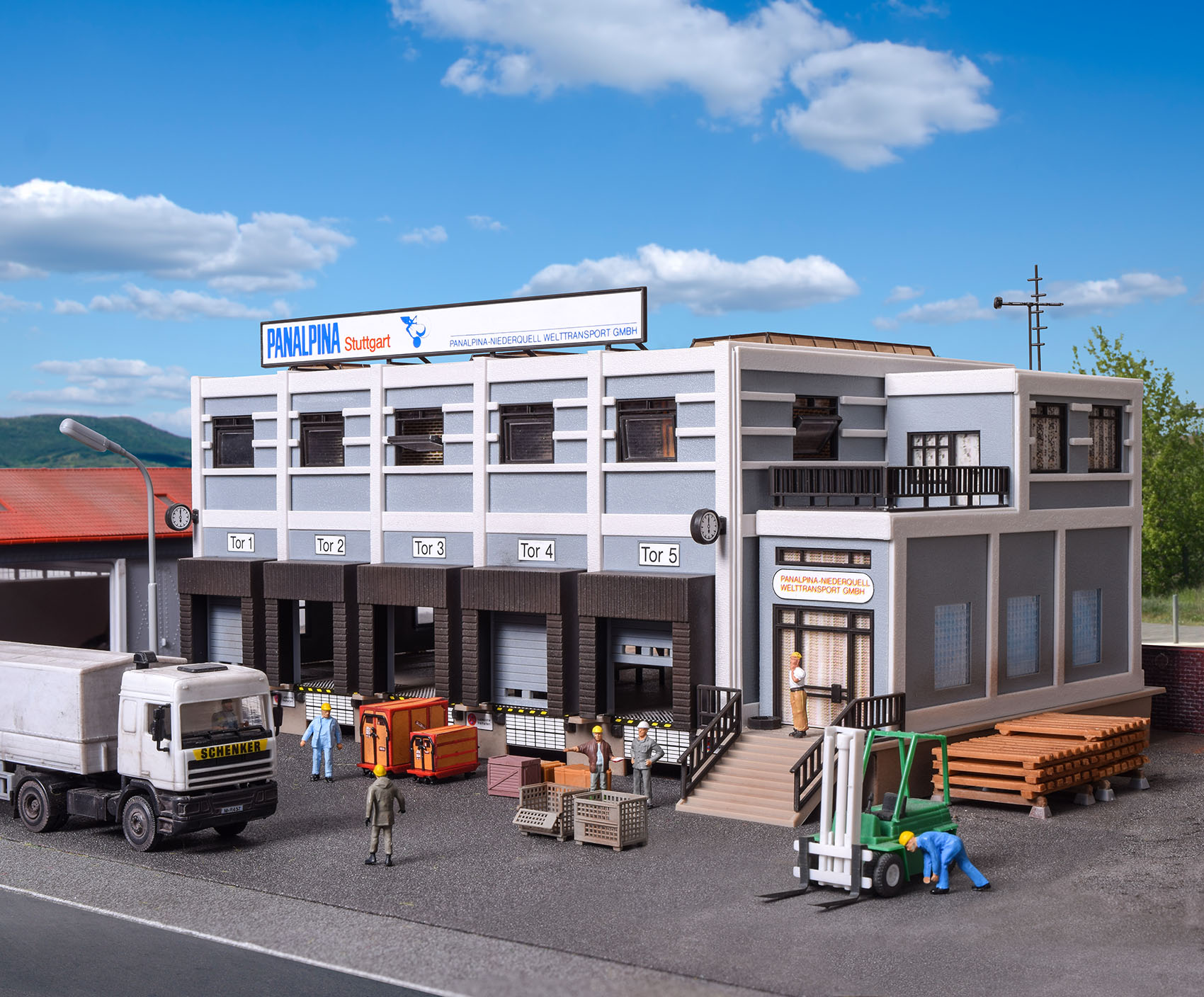 H0 Freight depot, five track - Kit - E-trains