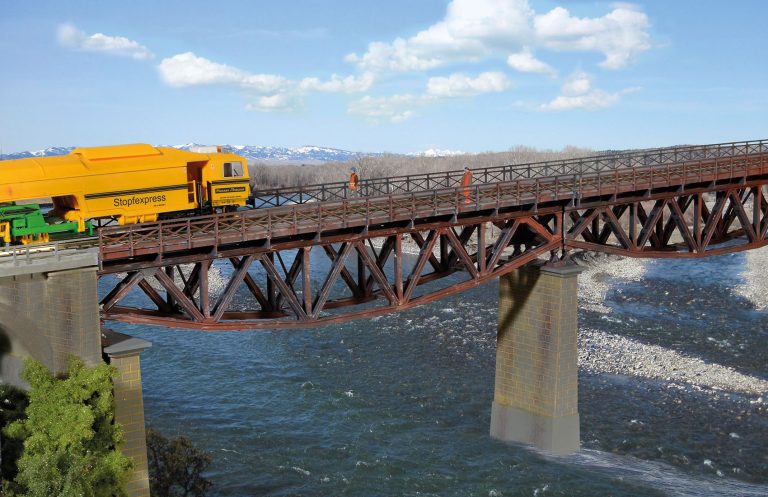 HO Model Railroad Bridges | Model Railway Road Bridge Over Rails