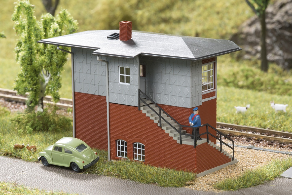 Signal box - E-trains