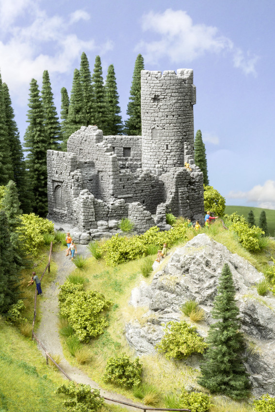 Castle ruin - E-trains