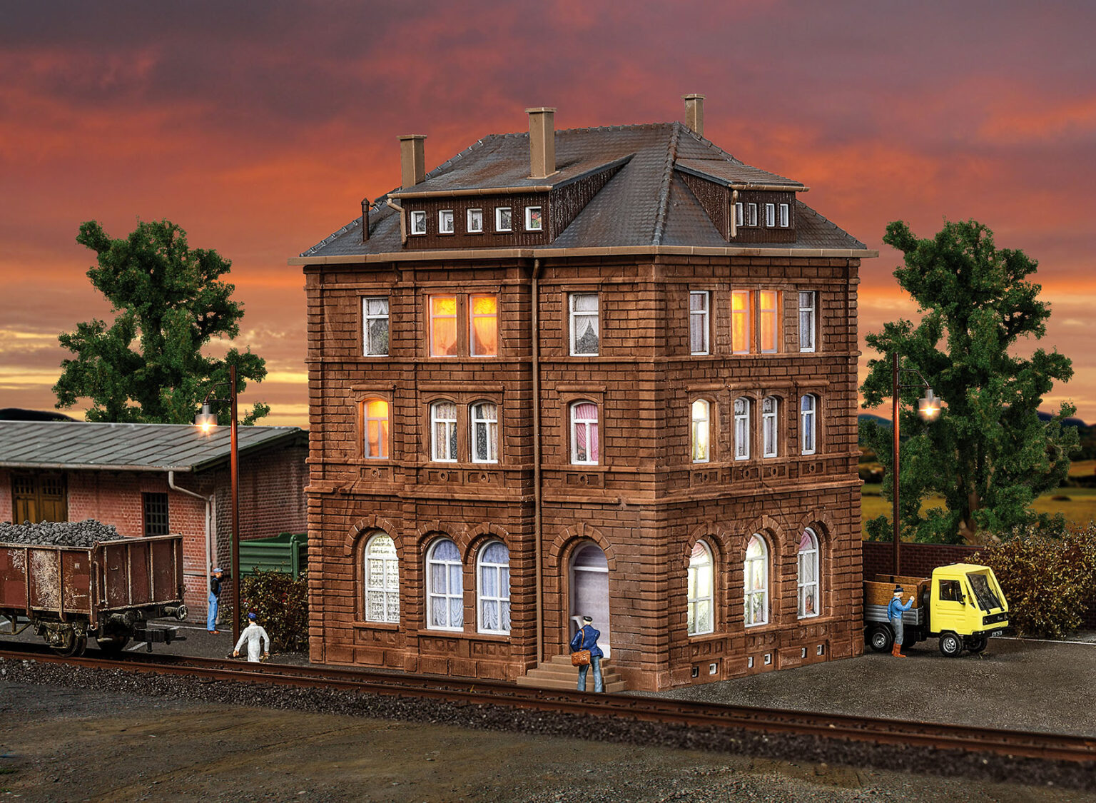 H0 Railway system building incl. illumination - Kit - E-trains