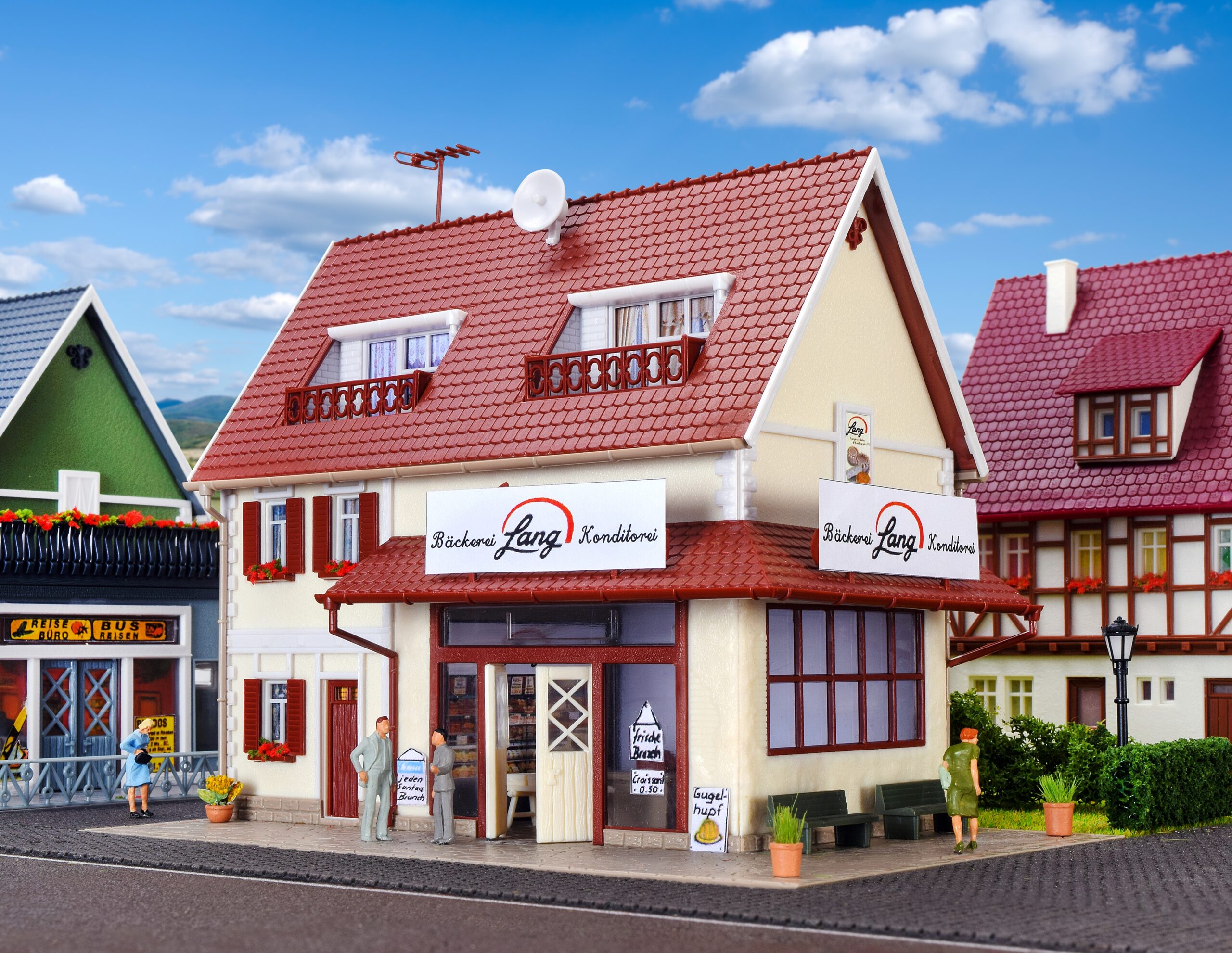 H0 Bakery Lang with interior and LED light - Kit - E-trains