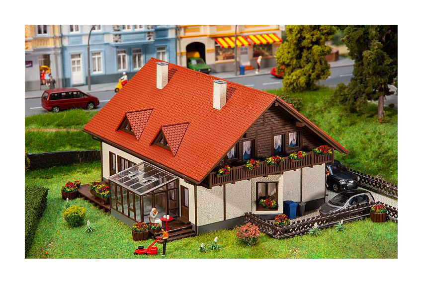 Two-family house with terrace - kit - E-trains