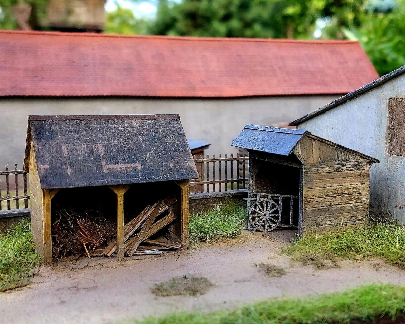 HO Scale 2x Wooden Shed 2 Kit E trains ho-scale-2x-wooden-shed-2-kit-e-trains