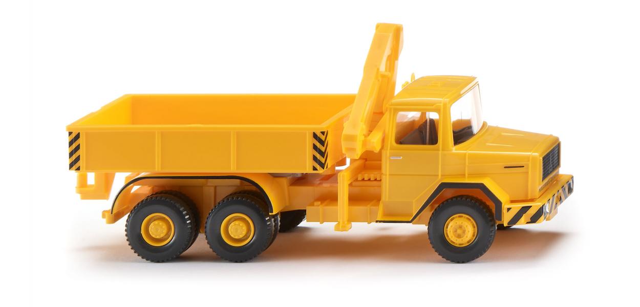 Heavy duty tractor unit (Magirus Deutz) - E-trains