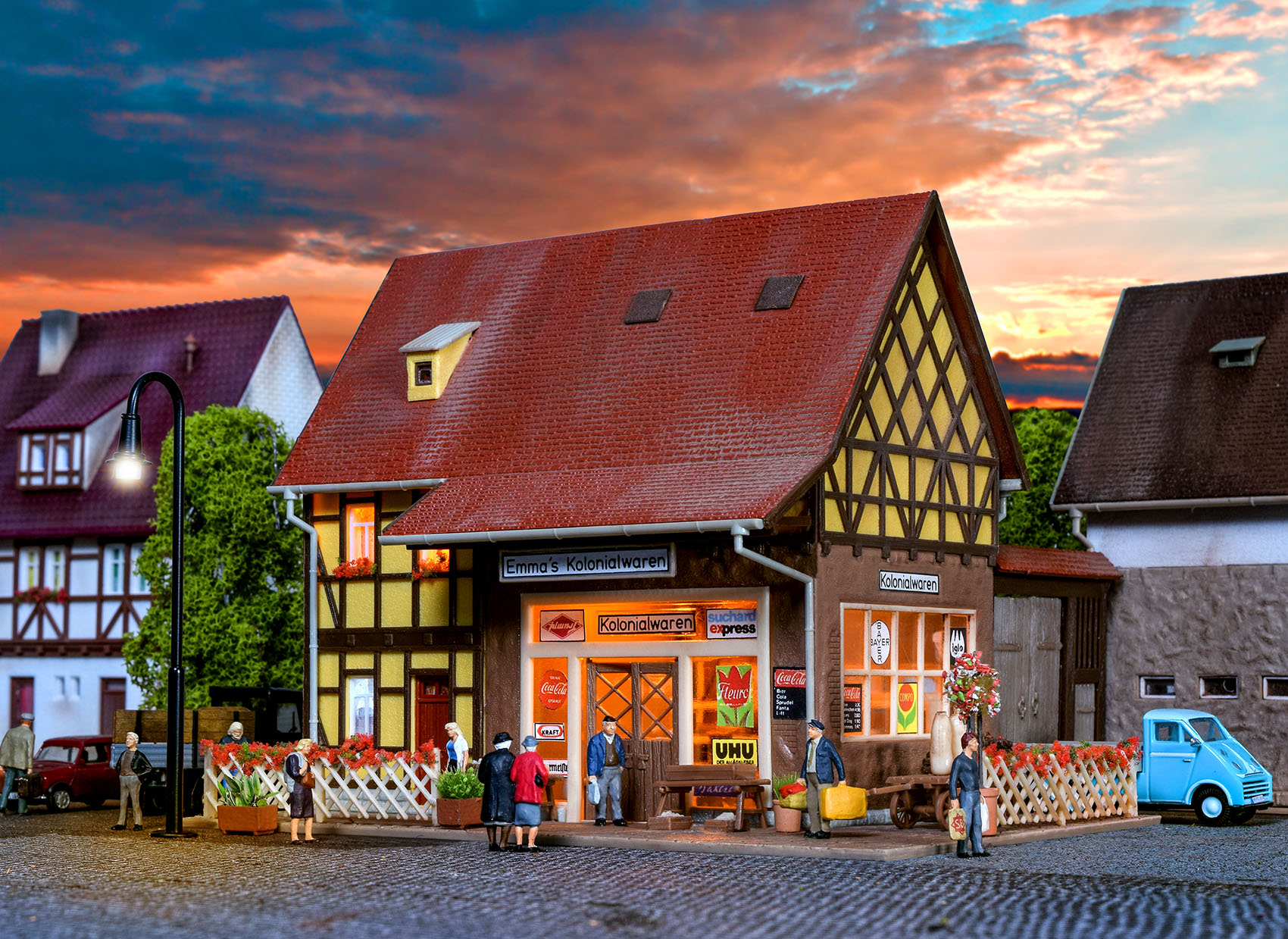 H0 Corner shop with interior and LED lighting - kit - E-trains