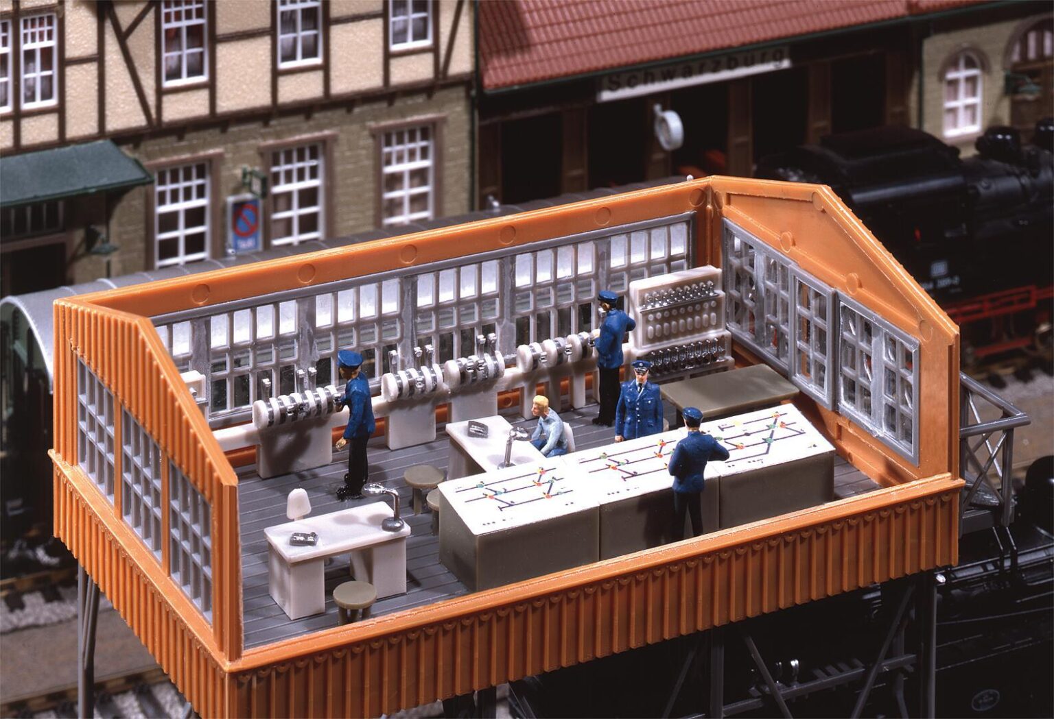 Signal tower interior equipment - E-trains