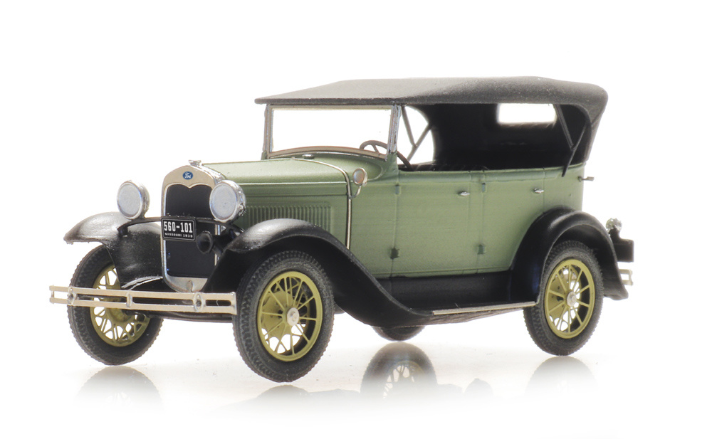 Ford Model A Phaeton hood up - E-trains