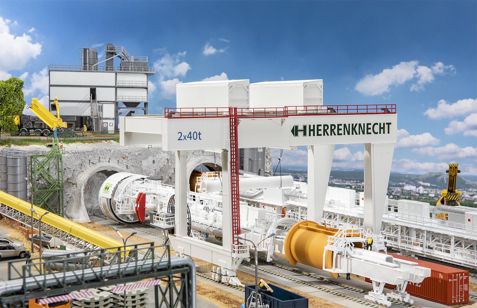 Large gantry crane - Kit - E-trains