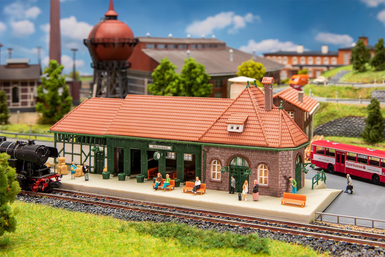 Weissenbach station - Kit - E-trains