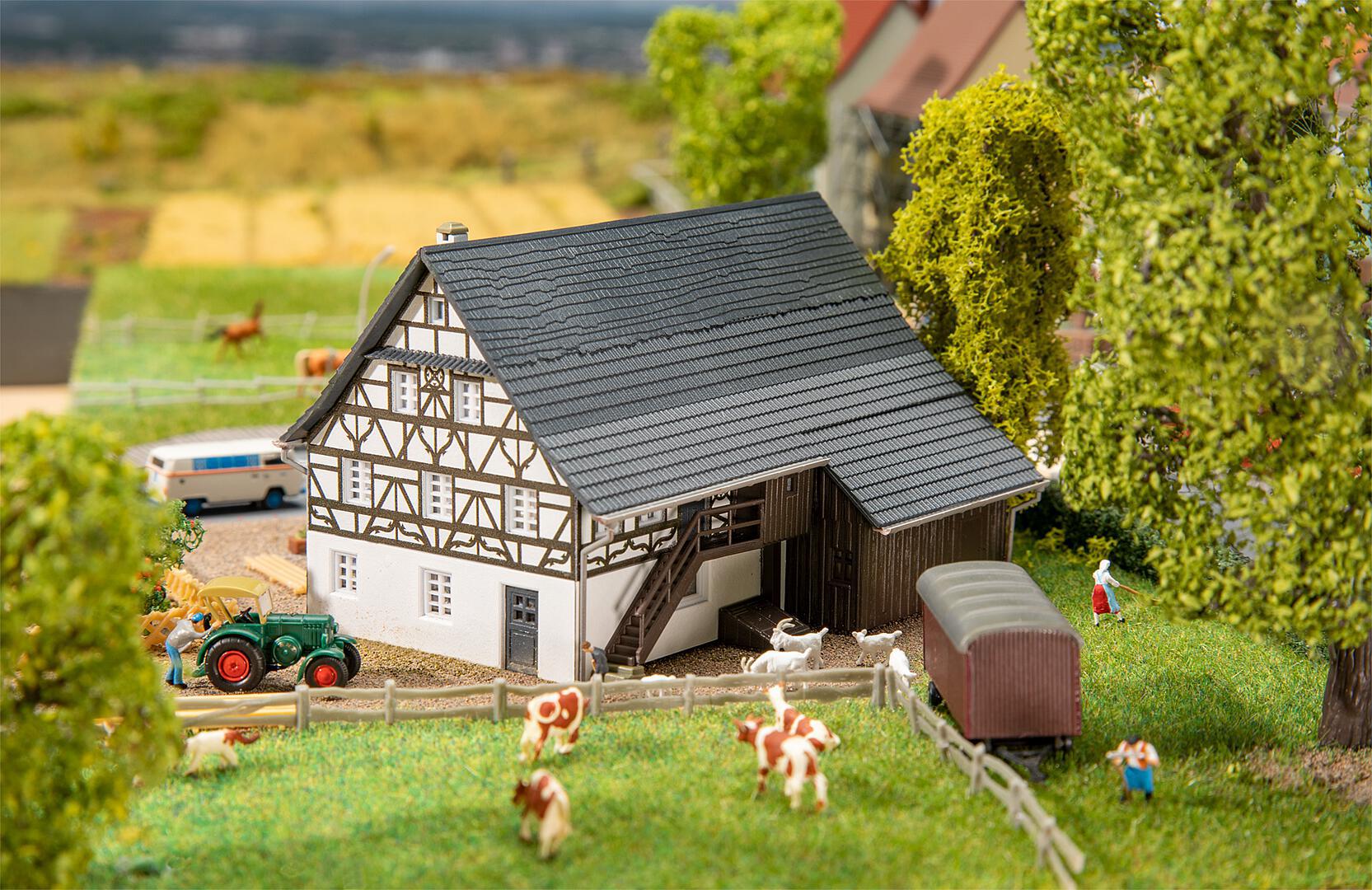 Farmhouse - Kit - E-trains