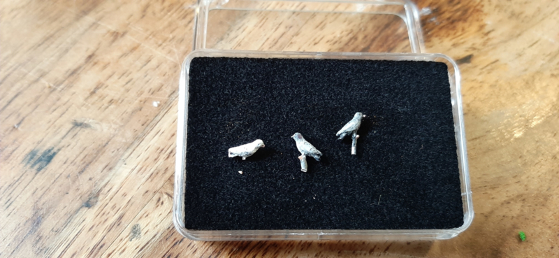 Pigeons 3 pieces - Hand Painted - E-trains