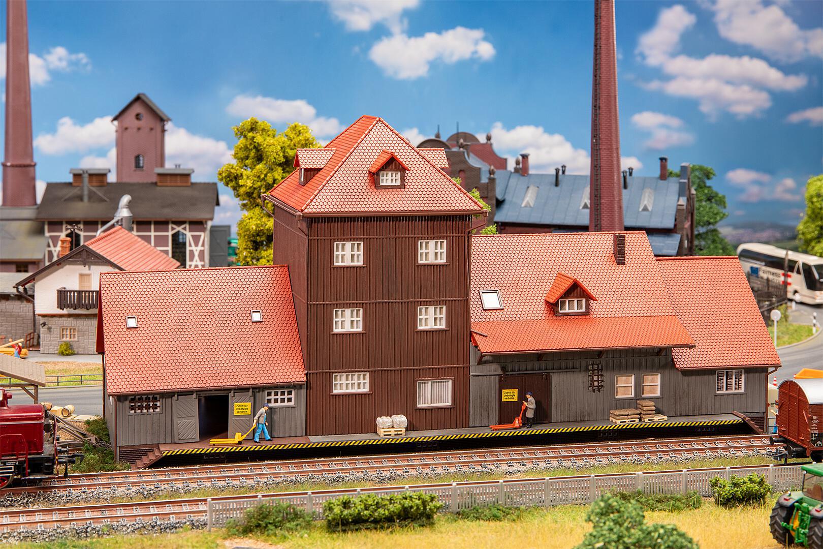 Warehouse - Kit - E-trains