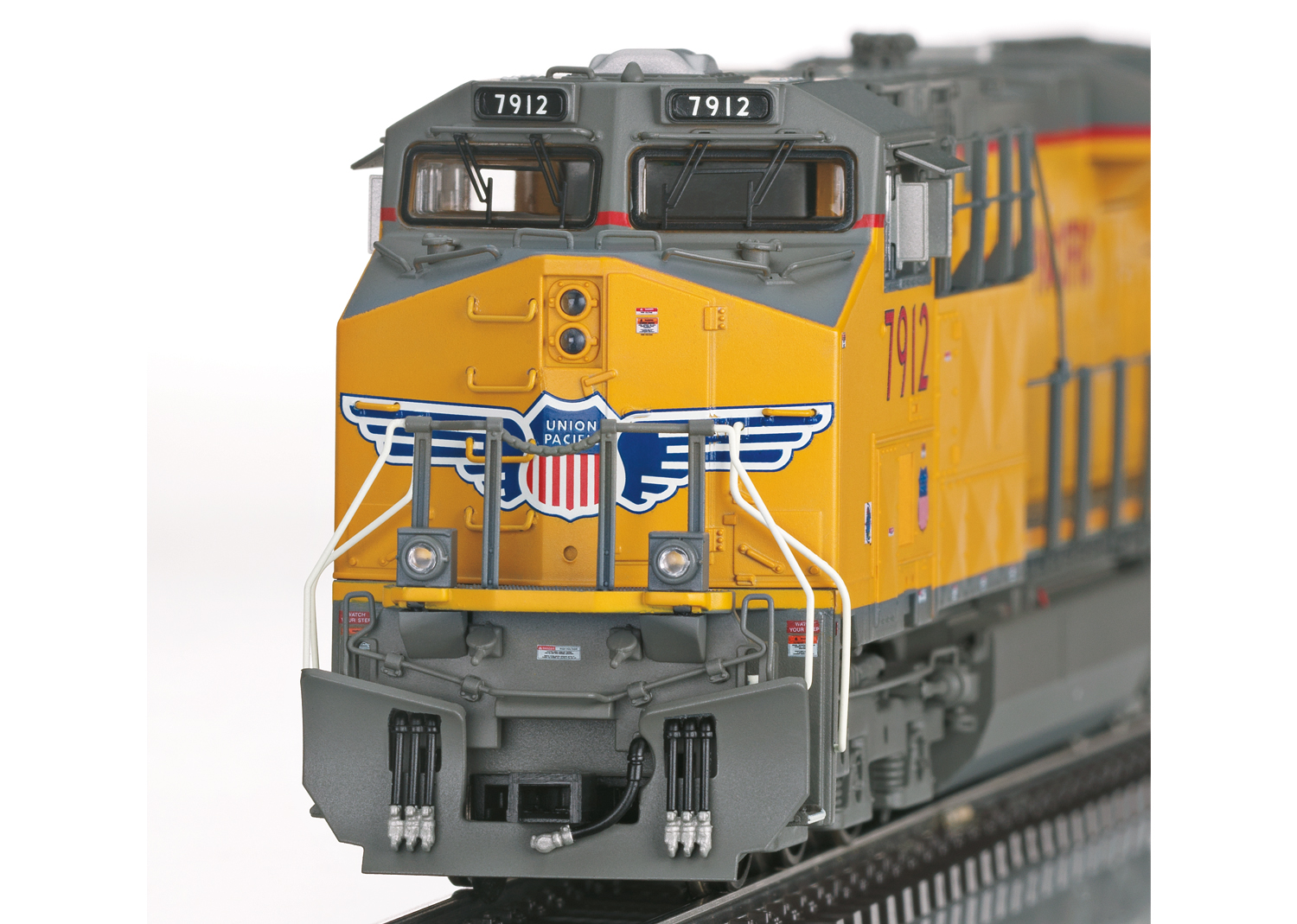 DCC - Type GE ES44AC Diesel Locomotive - E-trains