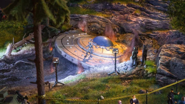 UFO Crash - E-trains