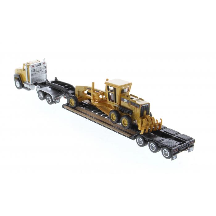 CAT - CT660 Day Cab Lowboy with CAT 163H Grader - E-trains