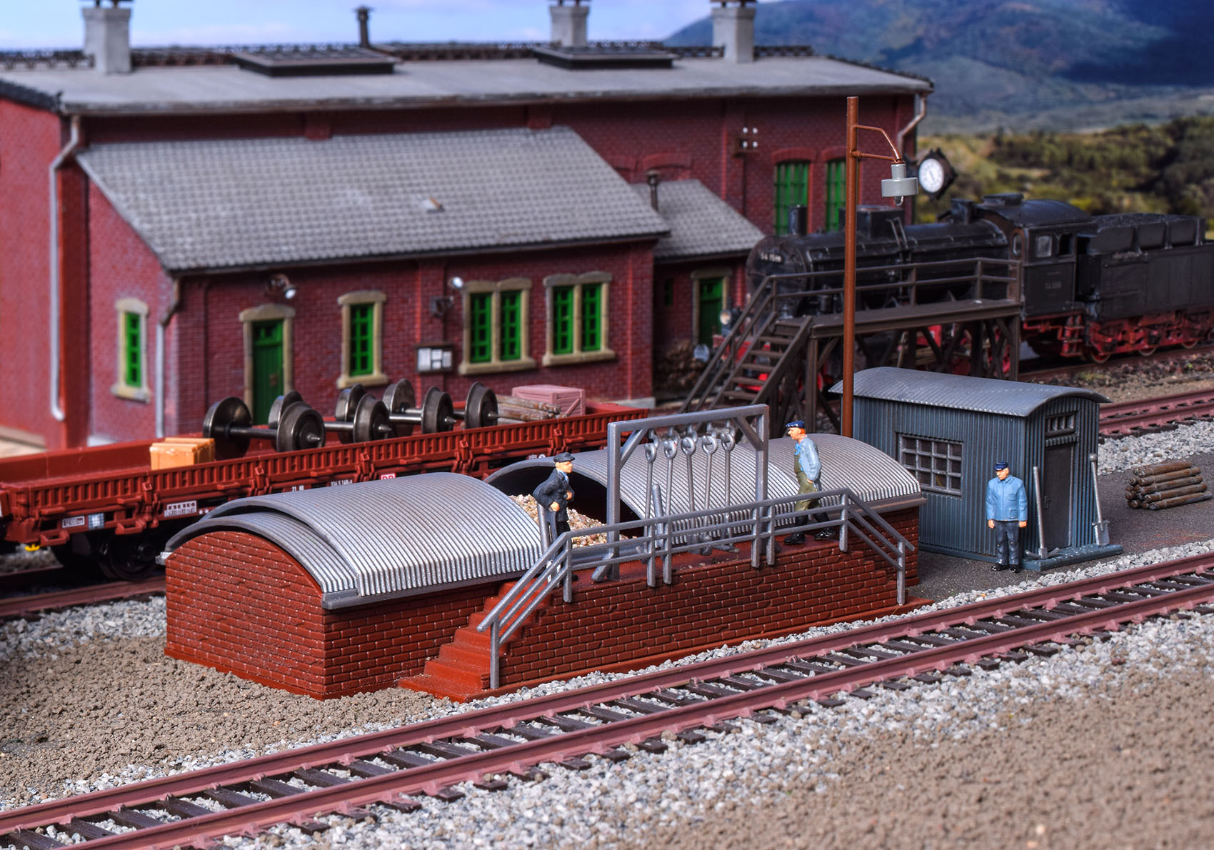 Sand bunker with quonset hut - Kit - E-trains