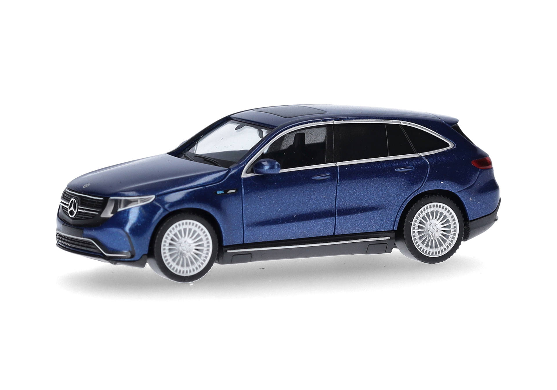 Mercedes-EQ EQC, brillant blue metallic - E-trains