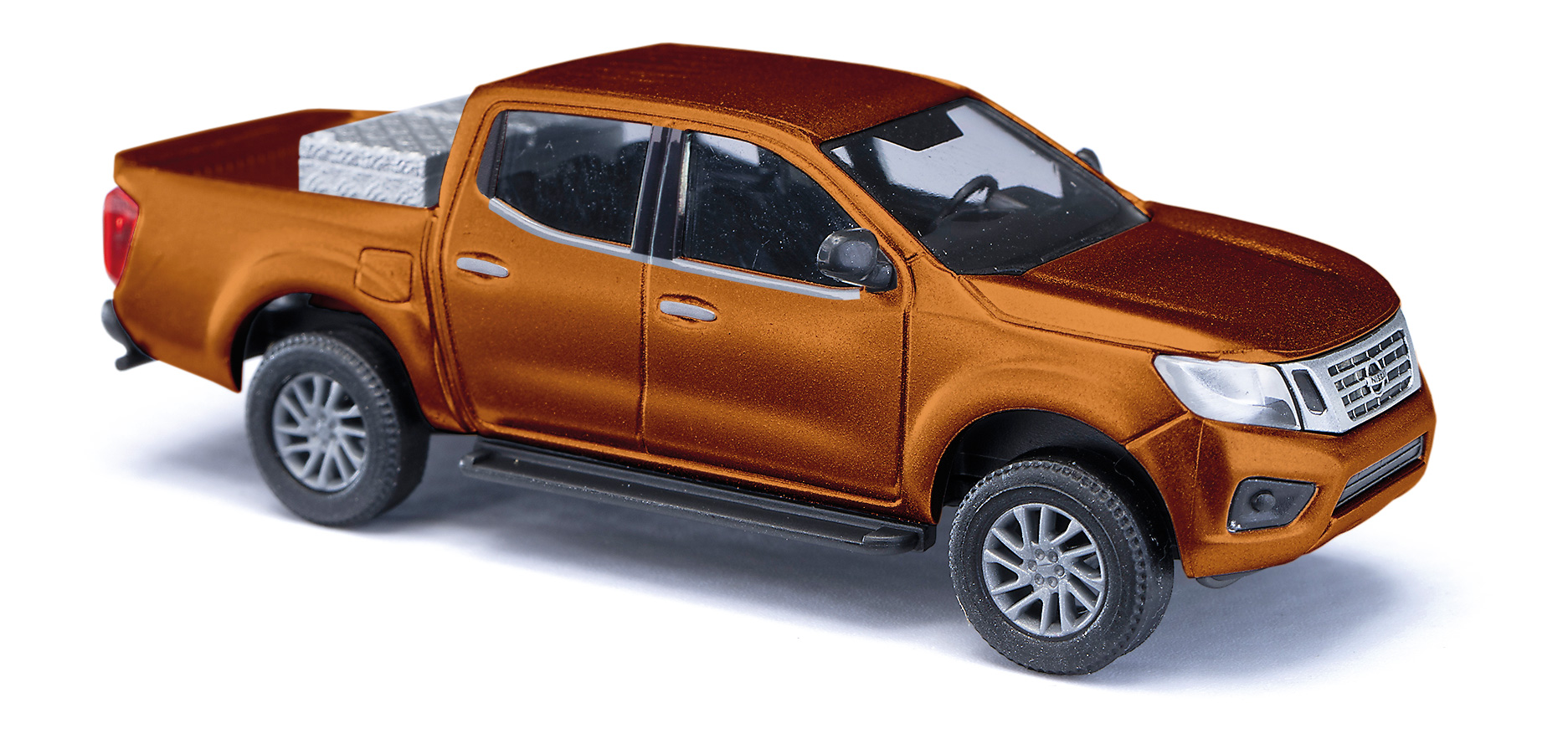 Nissan Navara, gold metallic with aluminum box - E-trains