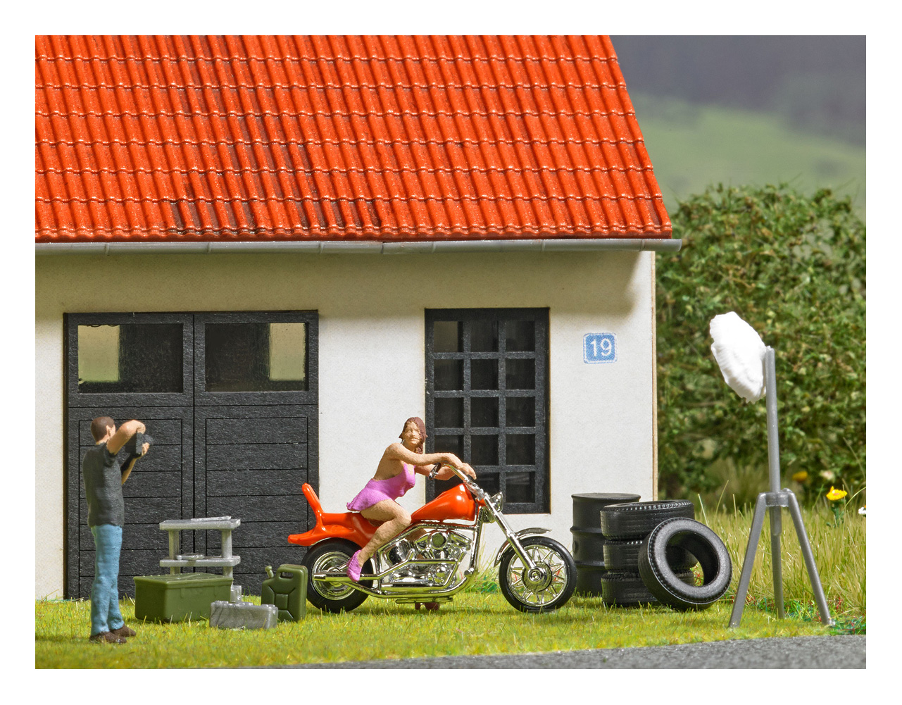 Biker model, decoration set - E-trains