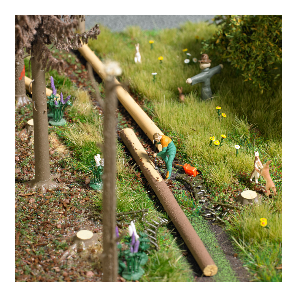 Action Set - Tree peeling, decoration set - E-trains
